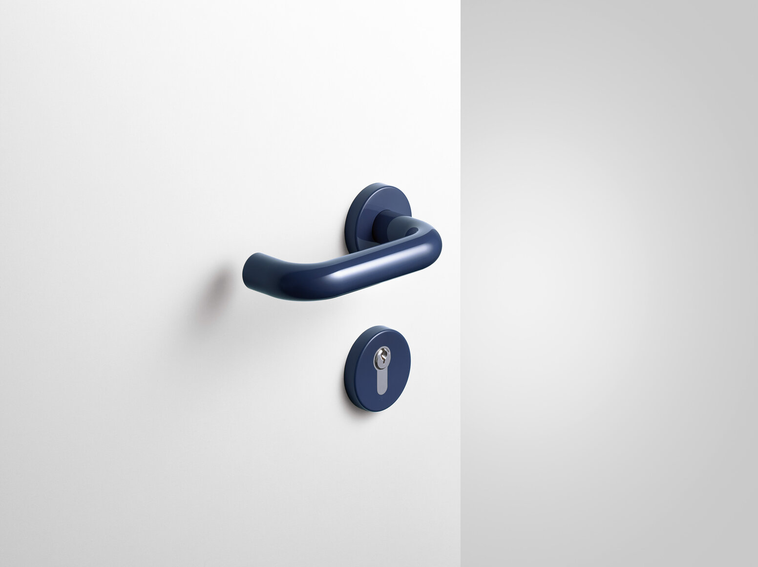 Lever handles for interior doors: Colour schemes & design tips | HEWI