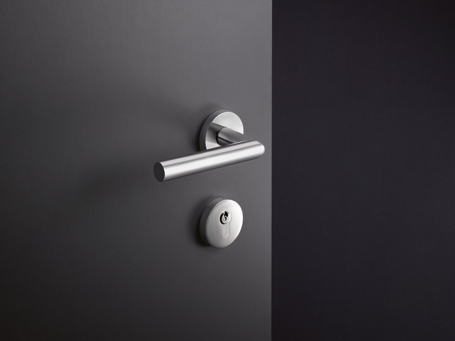 System 162 | Pursitic and Functional | HEWI