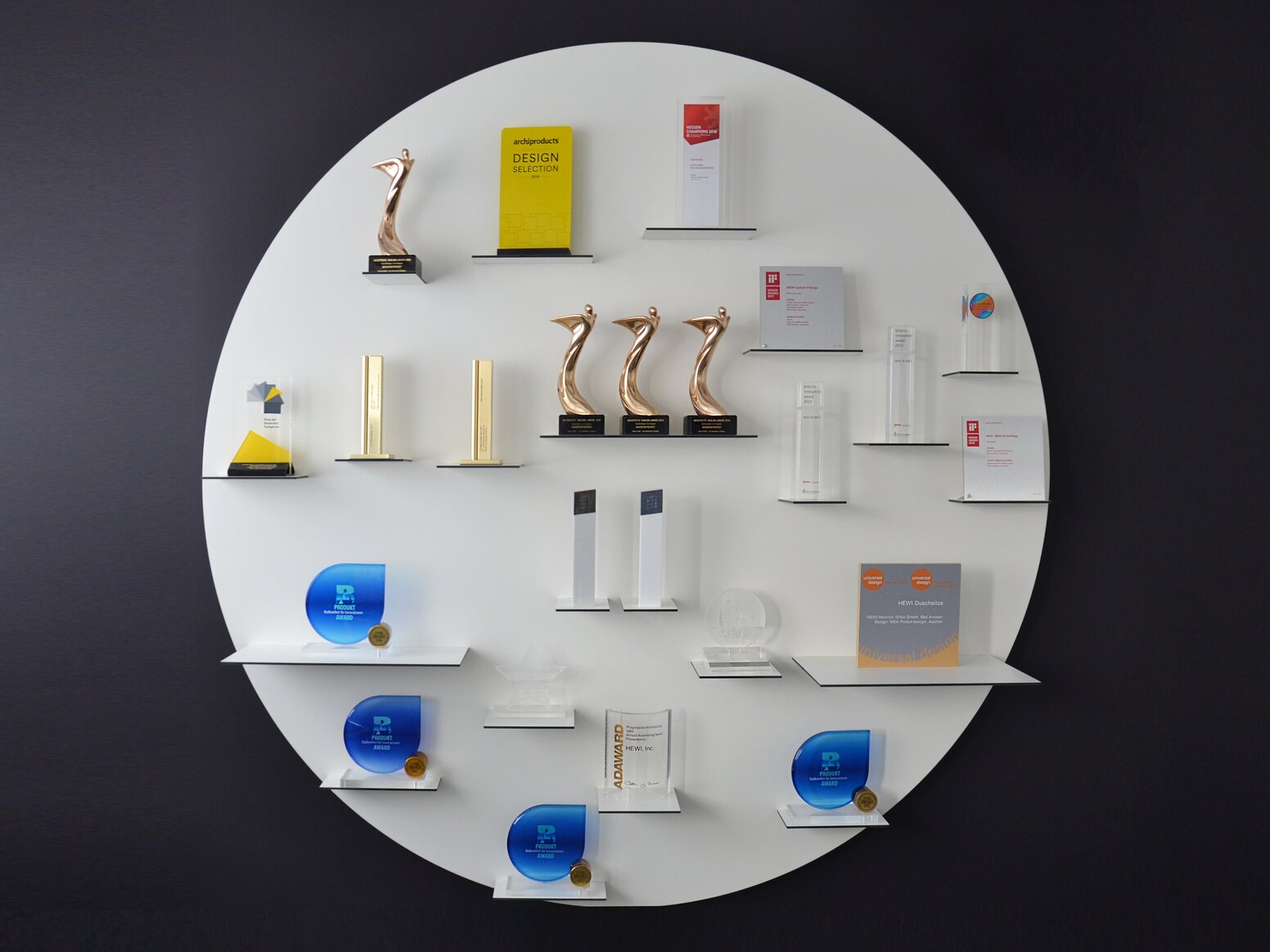 Welcome to HEWI | Find sanitary and hardware solutions online | HEWI