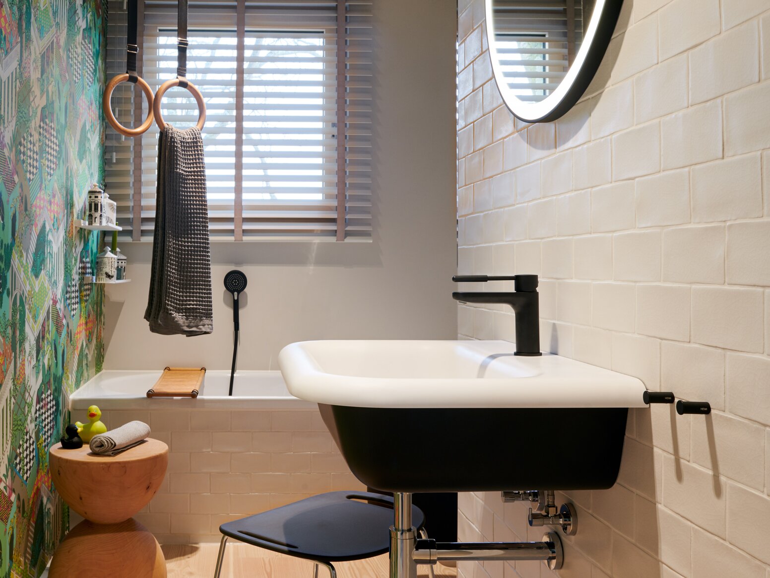 Welcome to HEWI | Find sanitary and hardware solutions online | HEWI